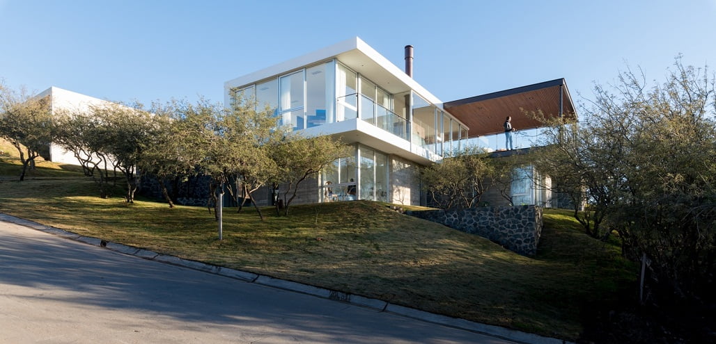 Morphology of the form follows function in DC House by ARarquitectos