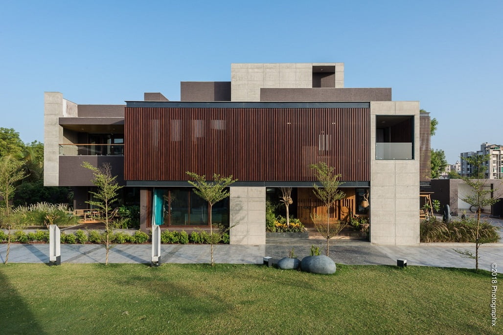 Rhythm in architecture, landscape, and interiors of modern Screen House