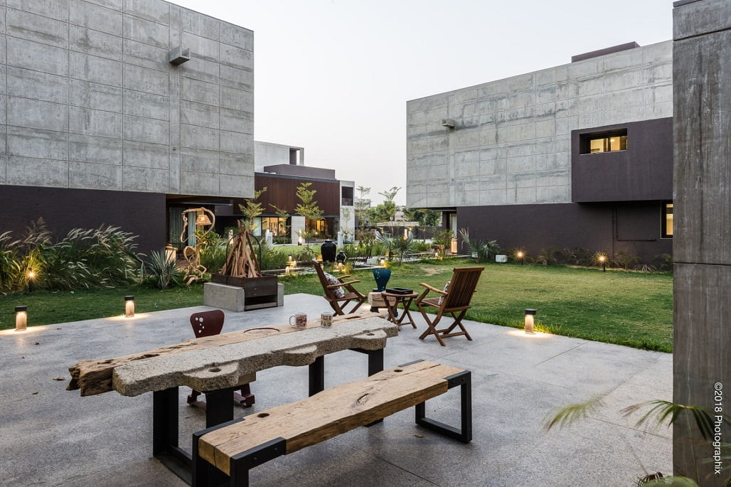 Rhythm in architecture, landscape, and interiors of modern Screen House