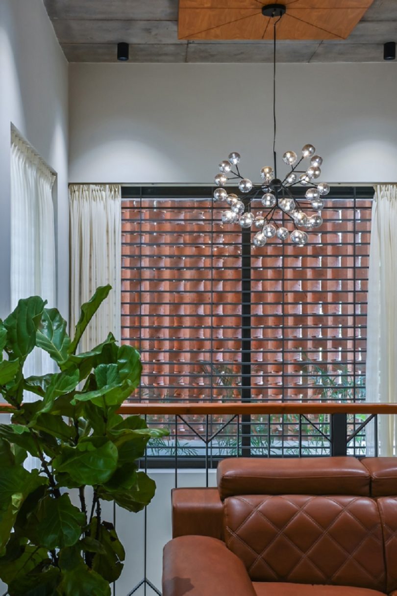 The Modern Brick Screen House India by Honeycomb Architects ...