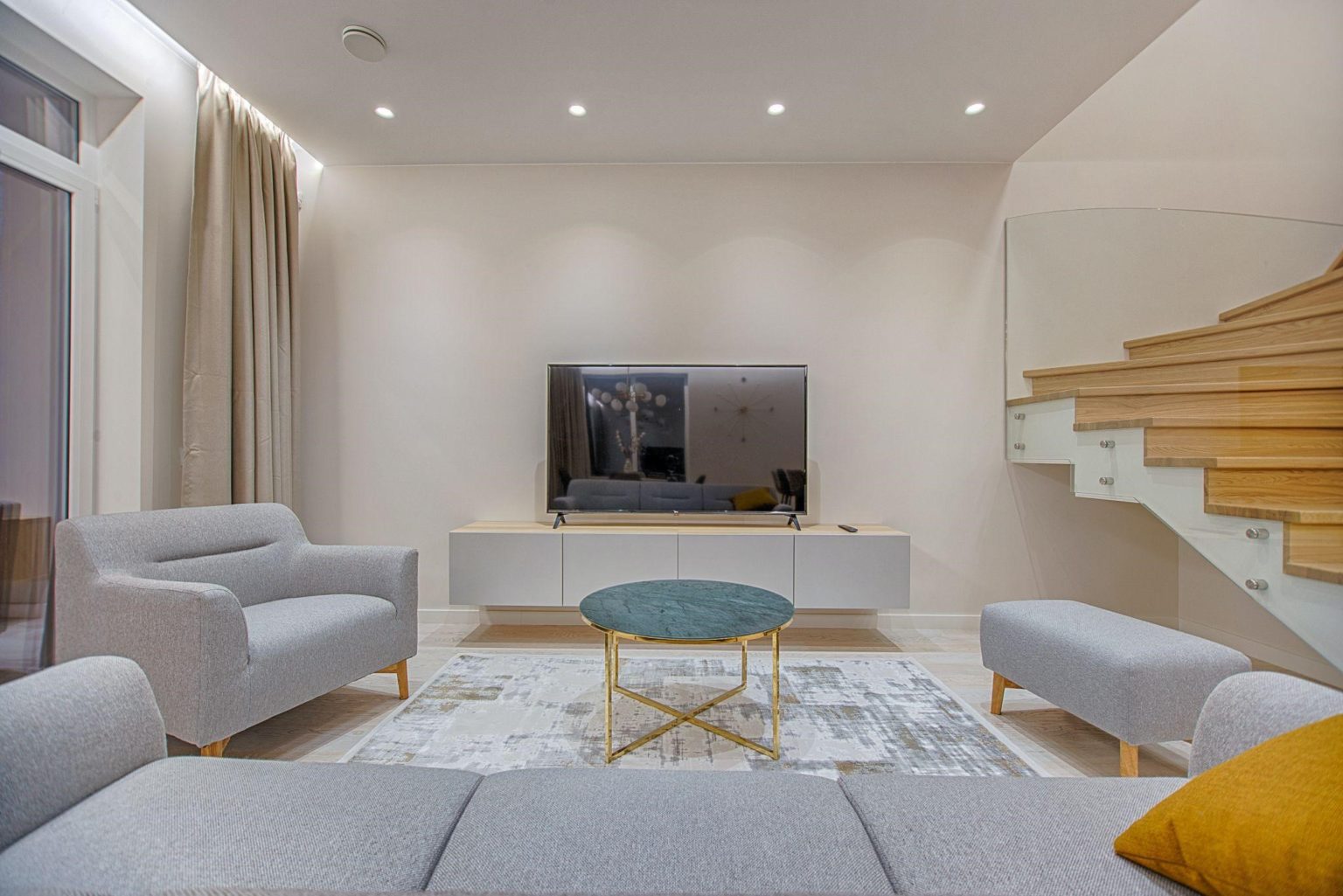 How to Maximize Small Lots to Create a Spacious Home Design ...